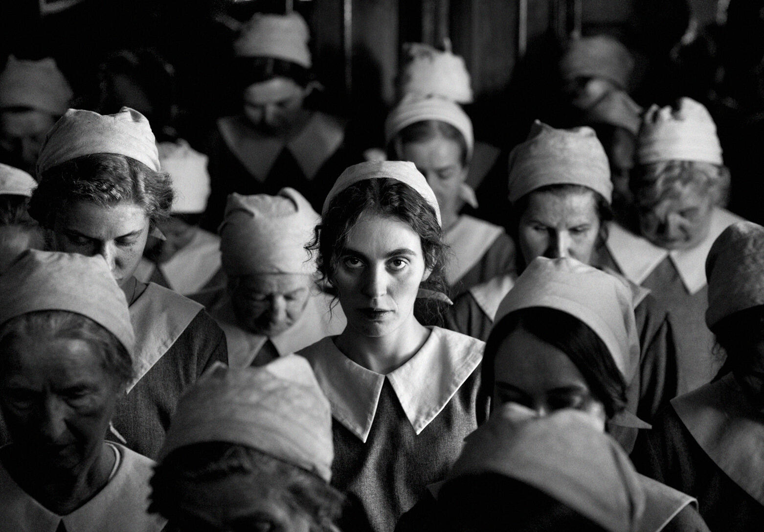 "Pigen med nålen" fører an med 15 nomineringer til Robert Prisen 2026 ...