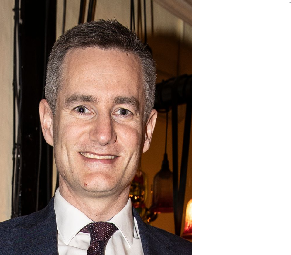 Rasmus Jarlov sælger landejendommen - boliggevinst i sigte | SE og HØR