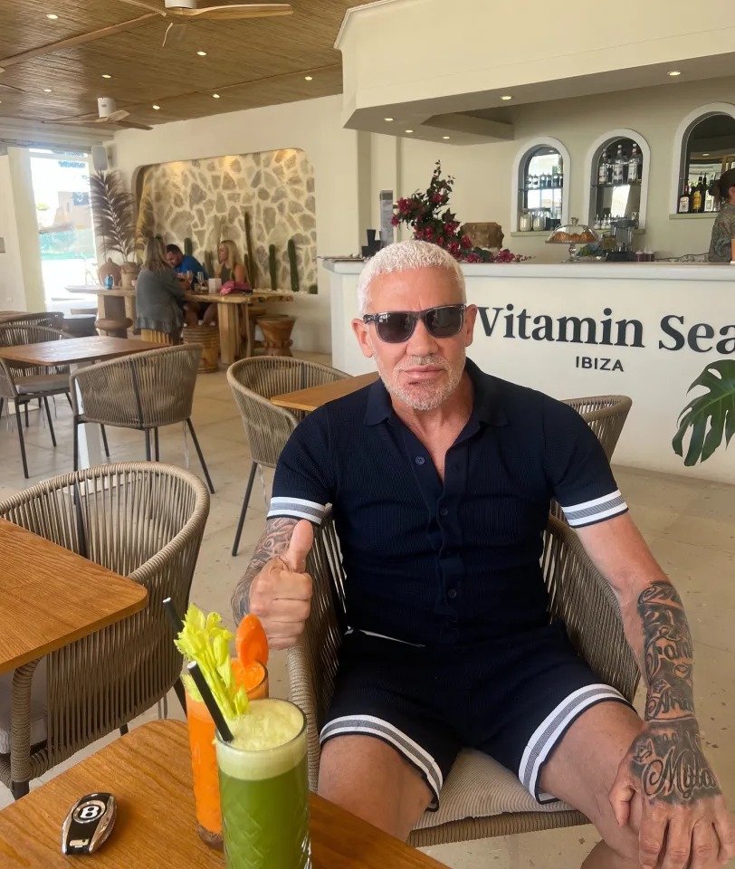 Vodka til morgenmad: Nattelivskongen Wayne Lineker var ved at dø to ...