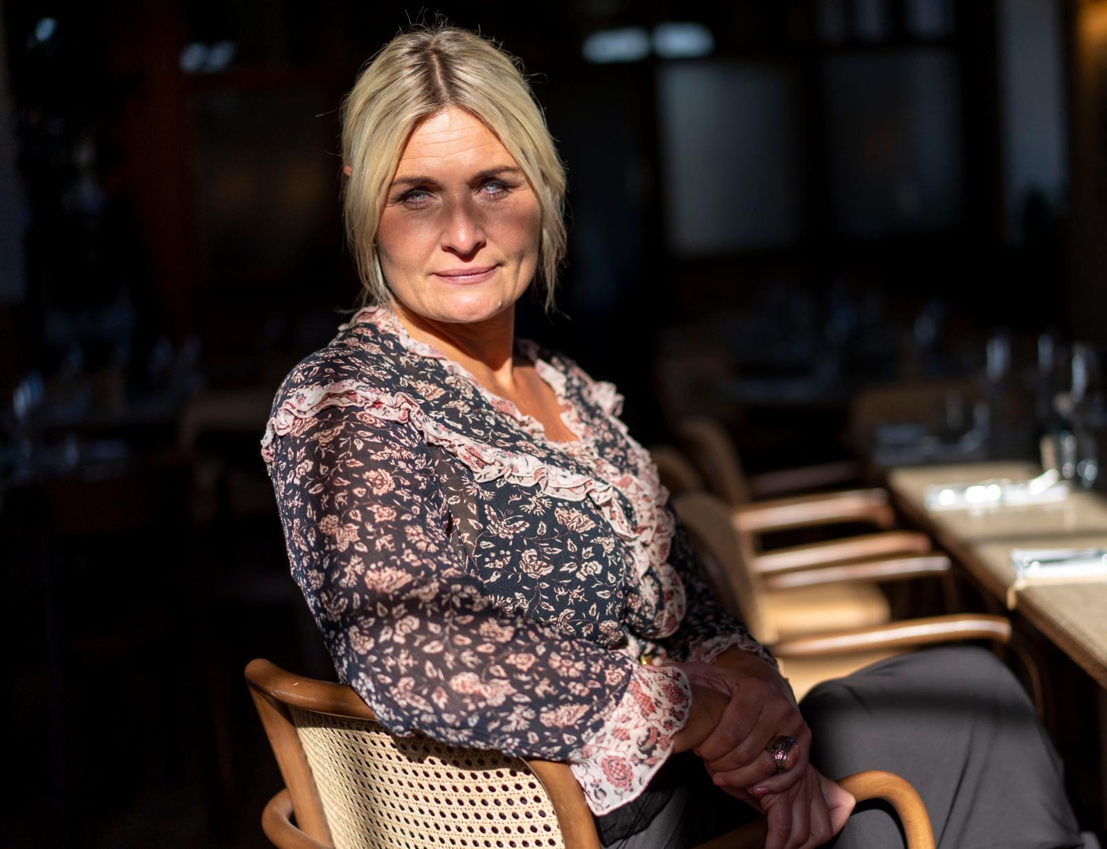 Nyforelsket "Den store bagedyst"-dommer Katrine Foged Thomsen sælger ...