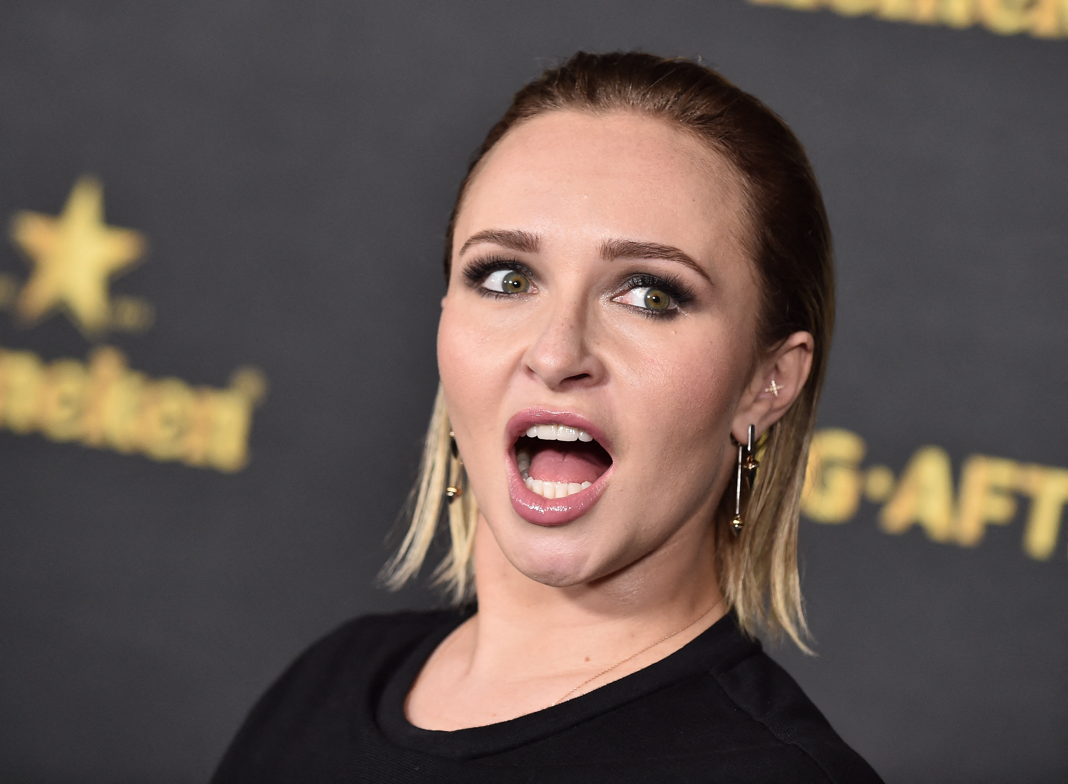 Hayden Panettiere springer ud som biseksuel | SE og HØR