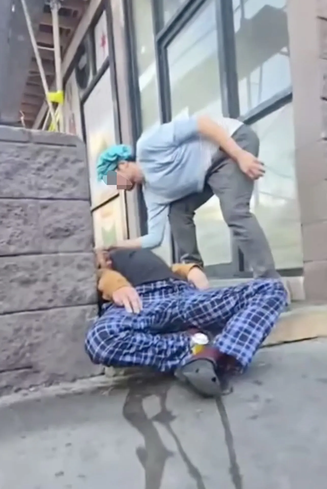 Blev fundet bevidstløs på gaden: Andy Dick dukker pludselig op | SE og HØR