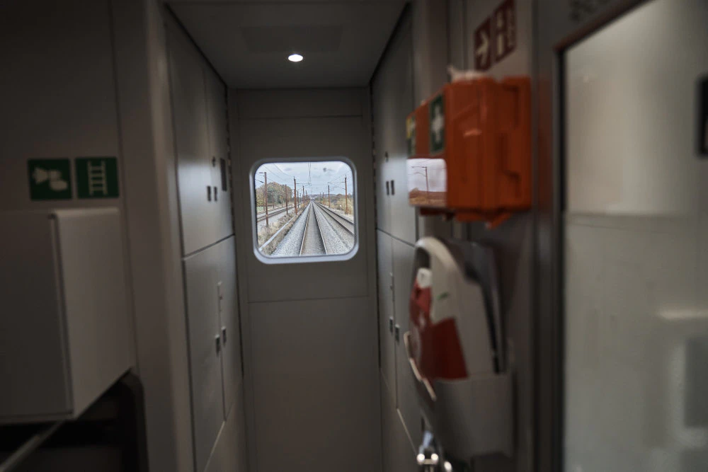 DSB overvejer færre og langsommere tog for at få flere tog til tiden ...