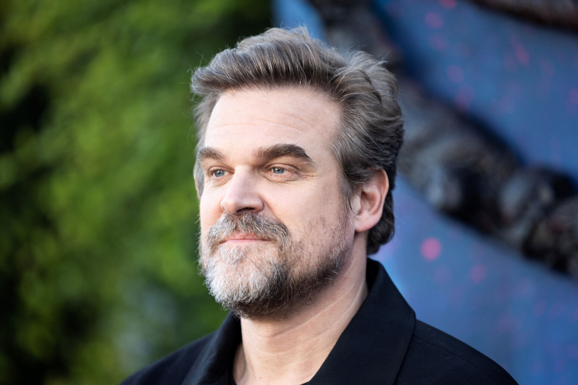 Café fik fint besøg: David Harbour i København | SE og HØR