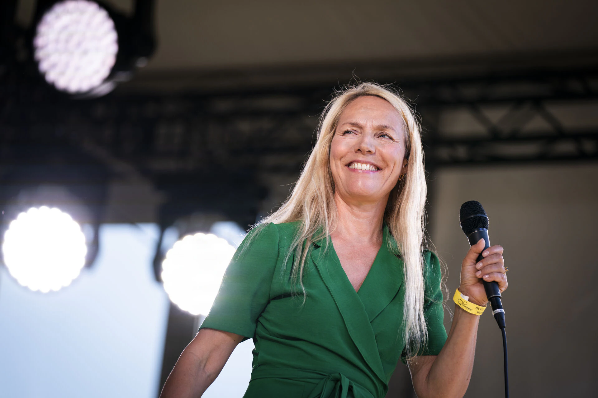 Albertes ”Lyse nætter” kåret til den bedste danske sang nogensinde af ...